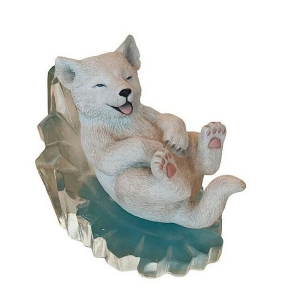 Hamilton | Art | White Wolf Figurine Arctic Antics Cool Slide Hamilton ...